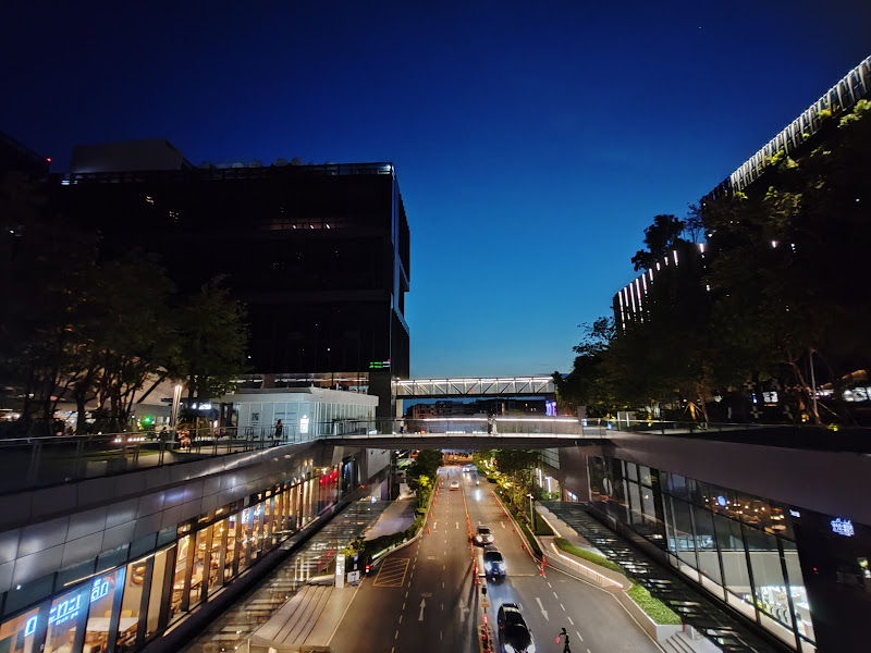 วิ่งฟรี ลู่วิ่งลอยฟ้า True Digital Park สงบใจกลางเมือง วิวดี อากาศสดชื่น